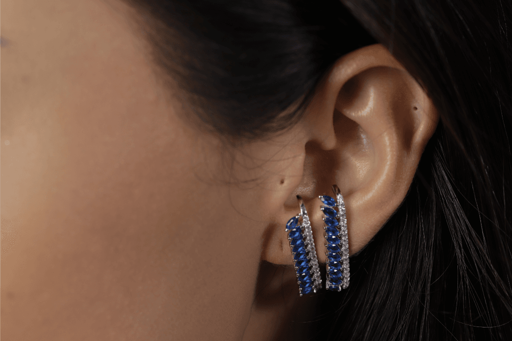 Pedra Safira: o azul do céu noturno nas suas joias - Alinare